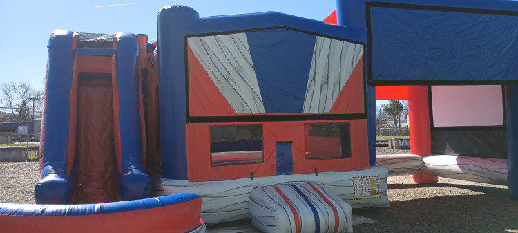 Slides & Combos | Bounce House Rental Medford, OR